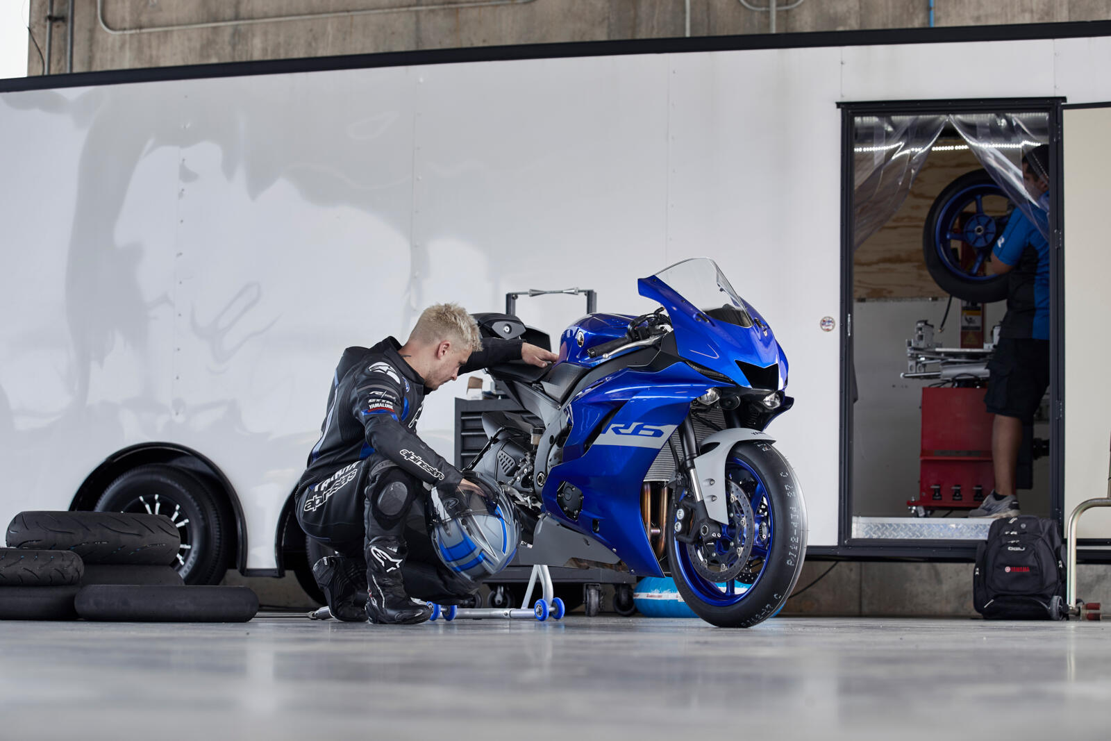 Yamaha YZF-R6 RACE - Motochecker